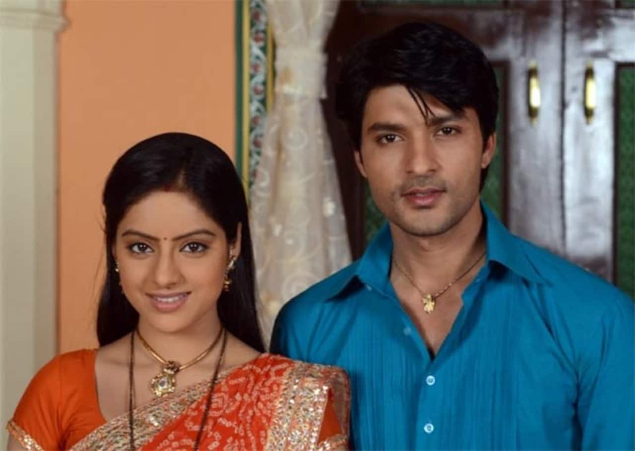 Diya Aur Baati Hum: Will Bhabo let Suraj and Sandhya leave the house ...