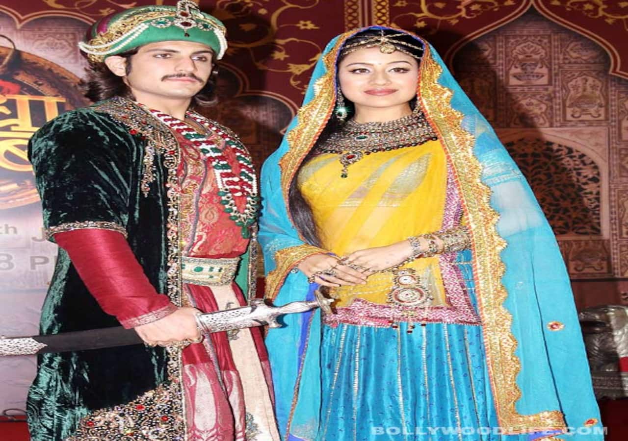 Jodha Akbar Dresses