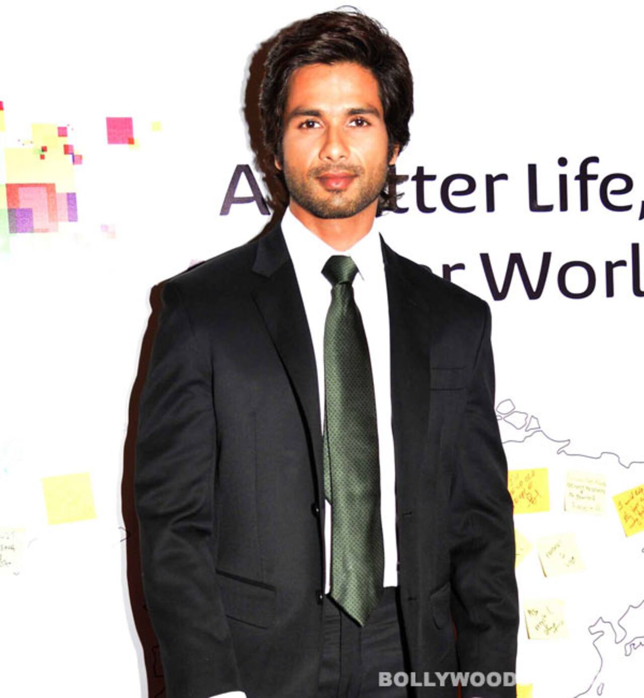 Shahid Kapoor heads to Kashmir to finish Haider! - Bollywood News ...