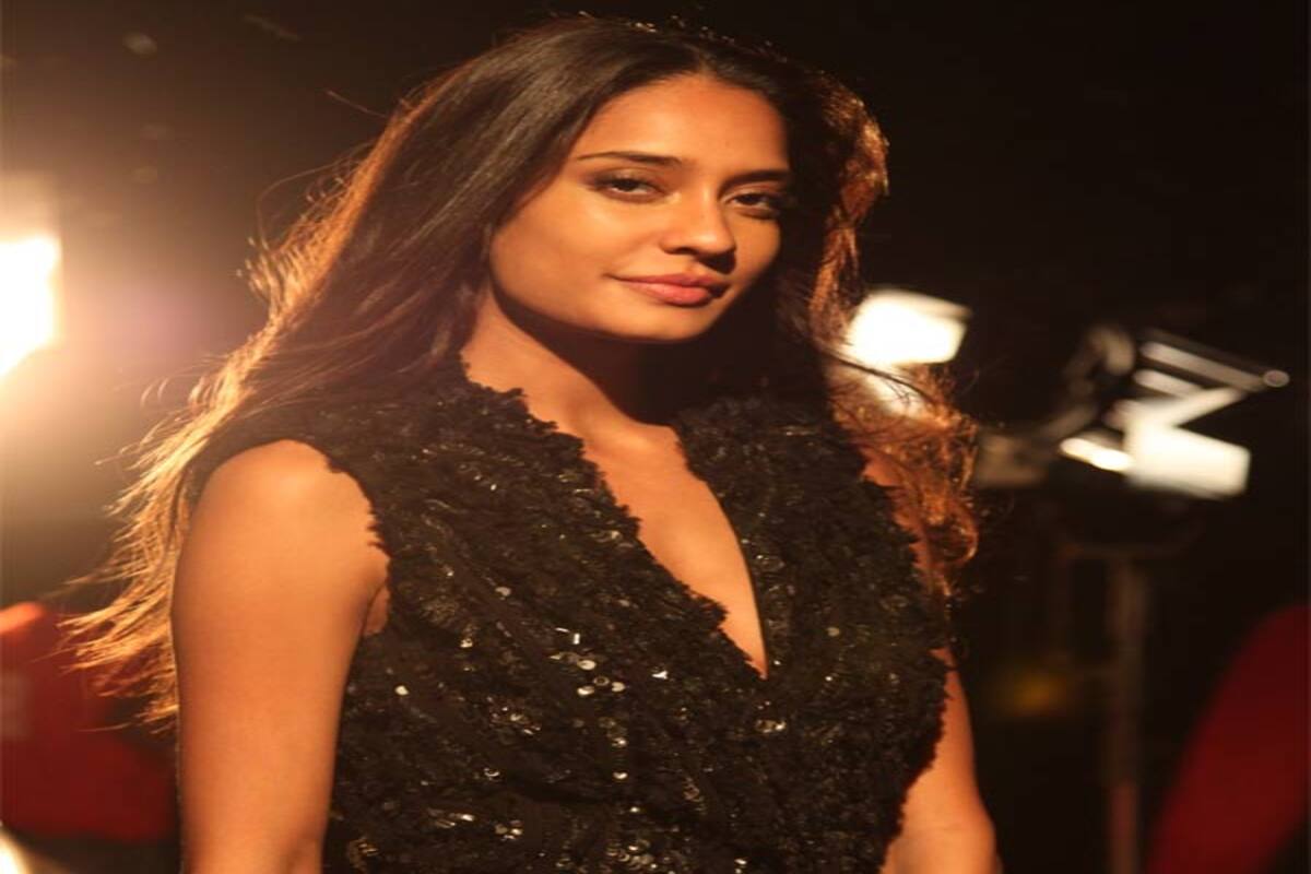 Lisa Haydon Queen