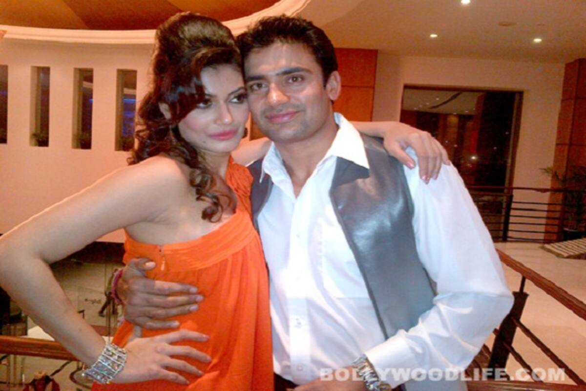 Payal Rohatgi Sangram Singh Kiss