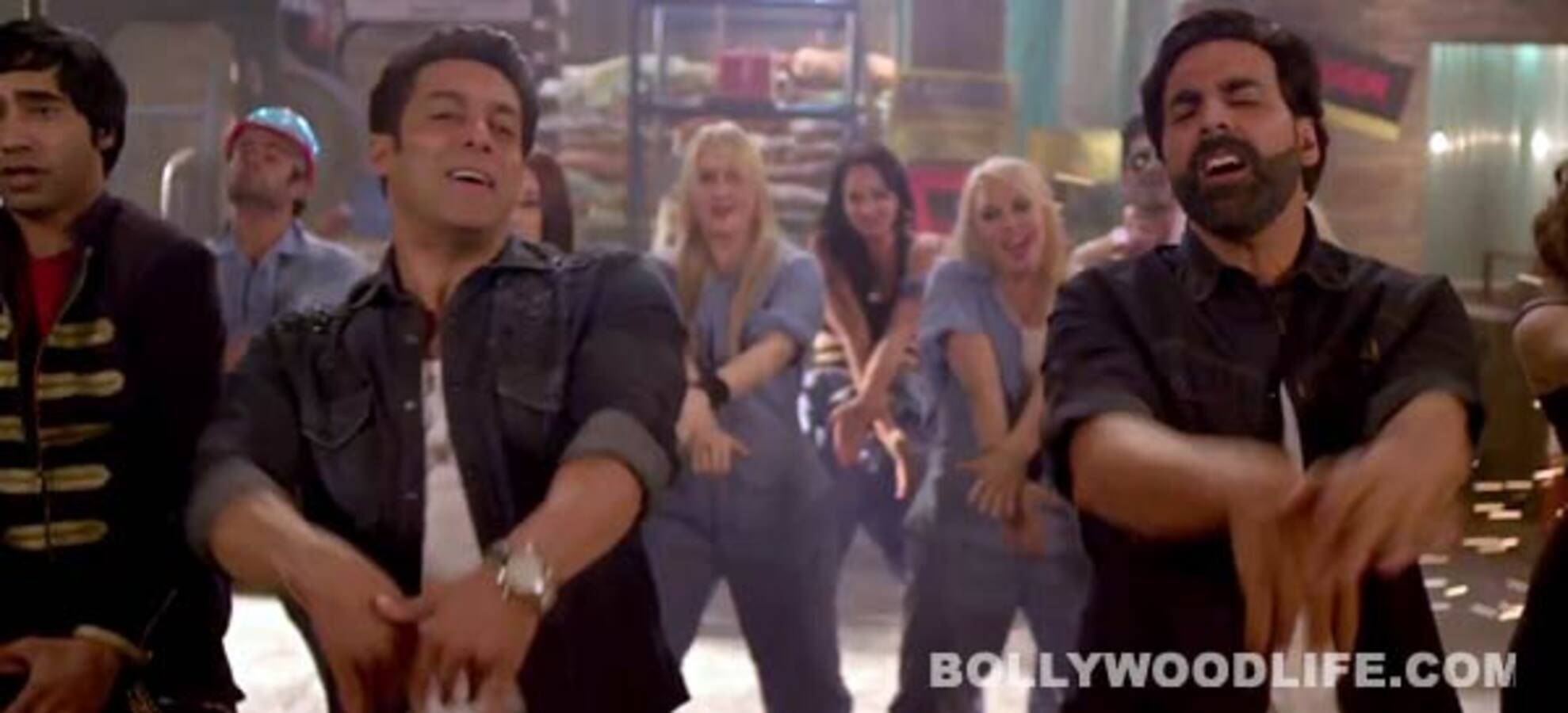 Fugly title song: Akshay Kumar truly overshadows Salman Khan in this ...