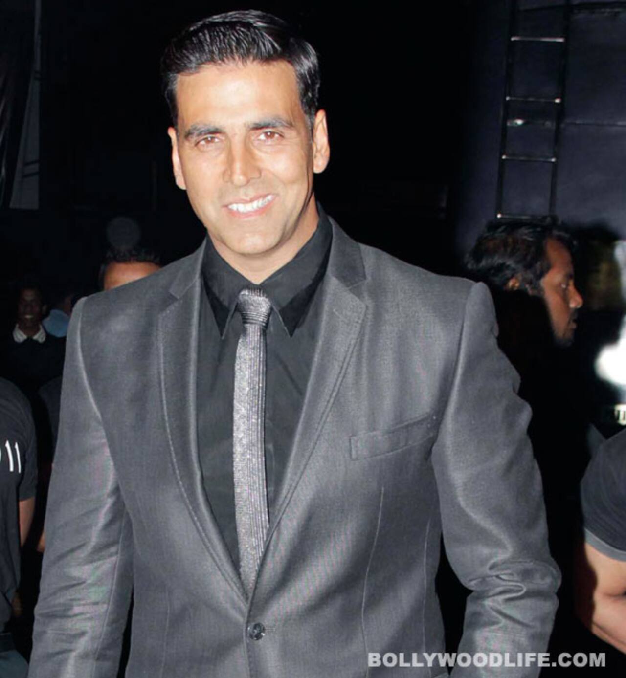 Akshay Kumar to be the face of Life OK NOW Awards! - Bollywood News ...