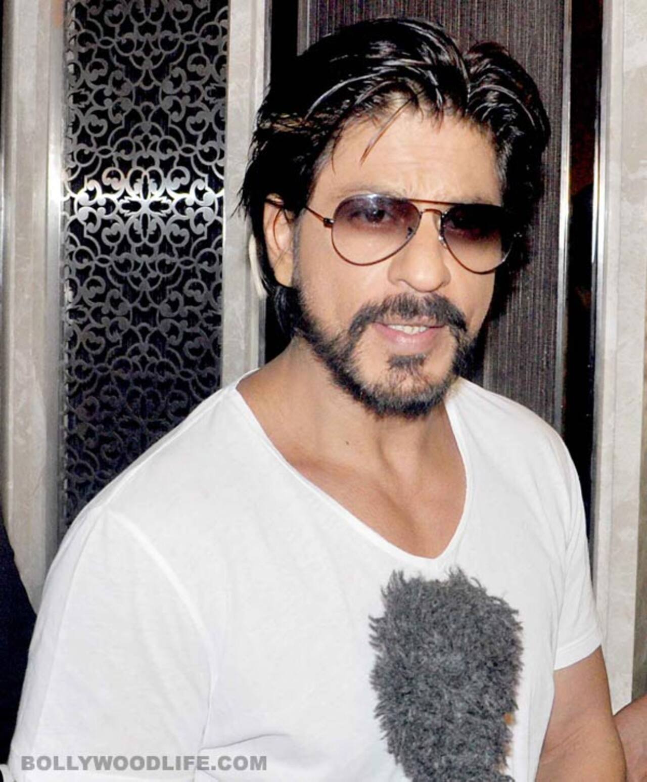 Shah Rukh Khan not offered Dhyan Chand biopic! - Bollywood News ...