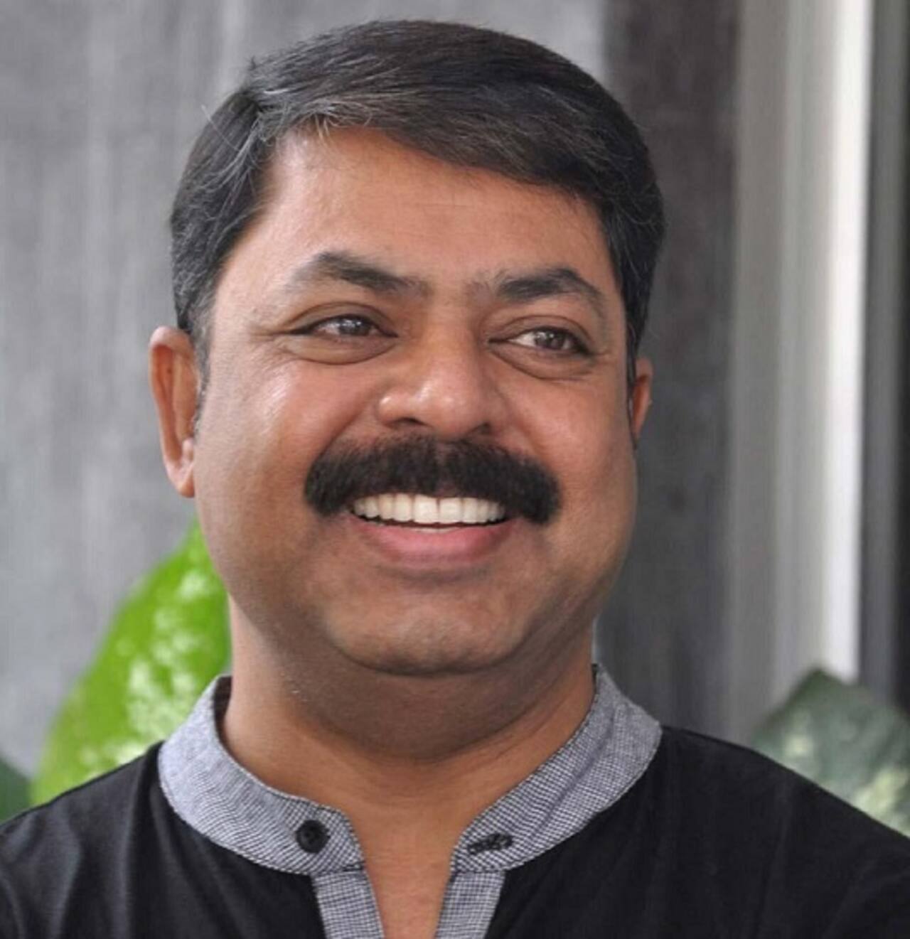 James Vasanthan turns director with Vaanavil Vaazhkai - Bollywood News ...
