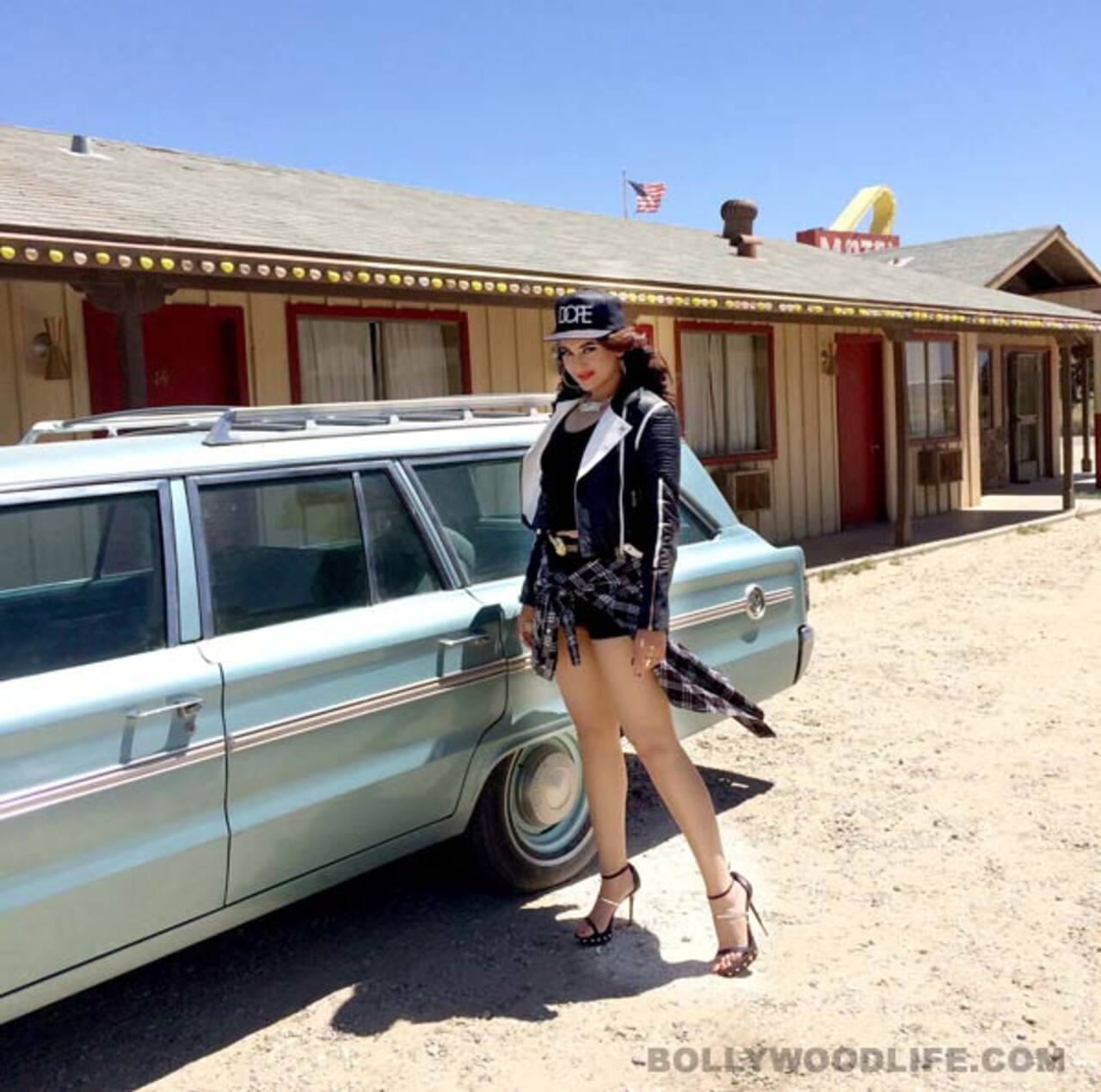 Sonakshi Sinha's sexy avatar for Yo Yo Honey Singh's new album song ...