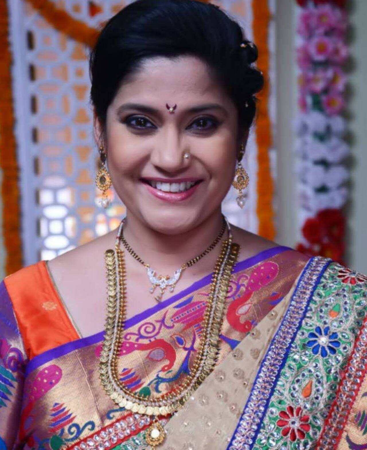 Renuka Shahane to make a comeback on telly - Bollywood News & Gossip, Movie Reviews, Trailers ...
