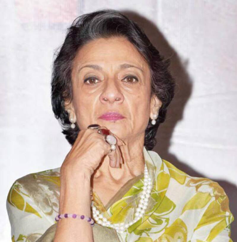 Kajol's mother and veteran actress Tanuja discharged from hospital ... Kajol's mother and veteran actress Tanuja discharged from hospital ...