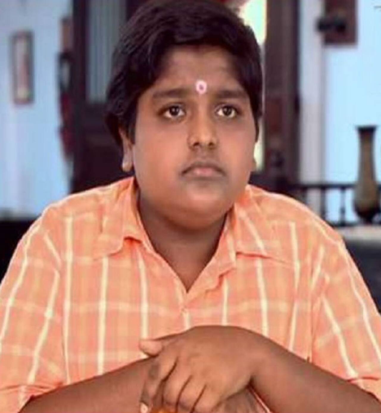 Mendak Prasad aka Manish Vishwakarma of Chidiya Ghar meets with an ...