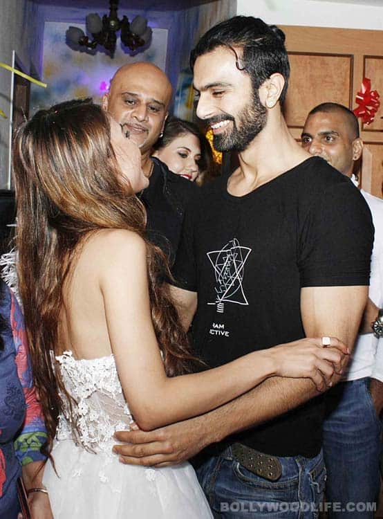 Ashmit Patel And Sara Khan Marriage