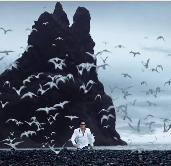 5 pics that prove Shah Rukh Khan and Kajol's Gerua from Dilwale is not ...