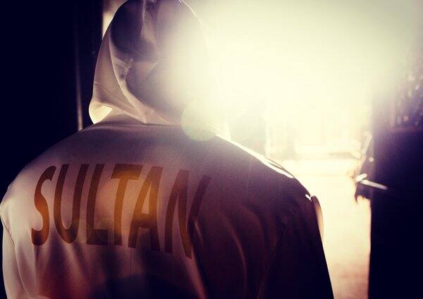 65 samples of fabric, 22 fonts! That's what it took to make this Salman ...