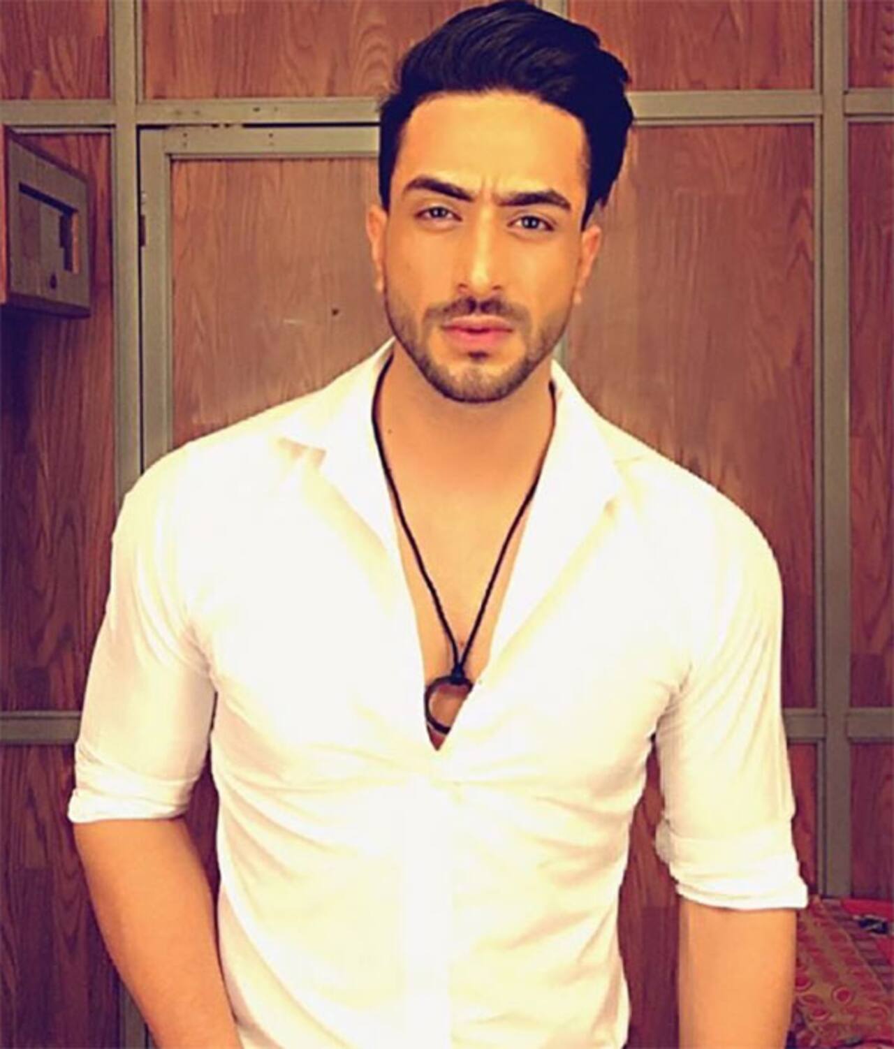 Yeh Hai Mohabbatein actor Aly Goni is the latest entrant on Bahu Hamari ...