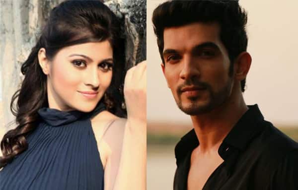 Arjun Bijlani and Aparna Dixit's bonding at a nightspot was too close ...