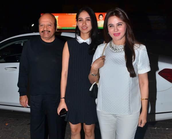 Hrithik Roshan steps out with ex-wife Sussanne Khan and kids to ...