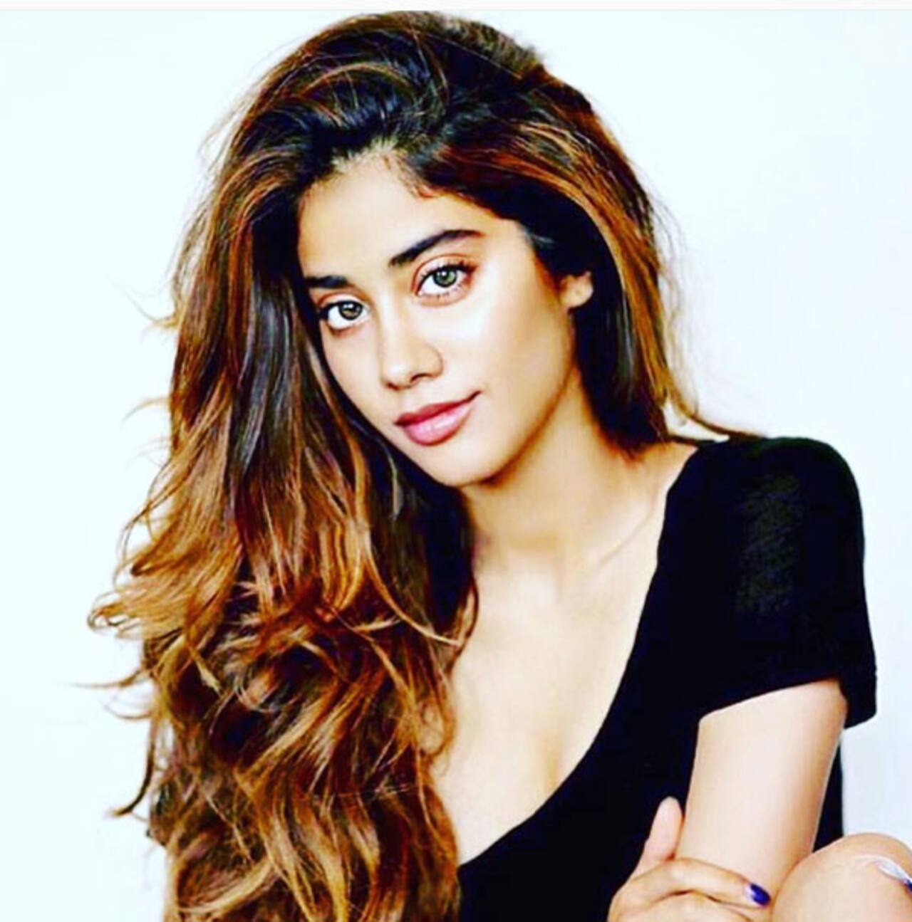 Jhanvi Kapoor picks a hero for "Mom" Sridevi - Bollywood News & Gossip ...