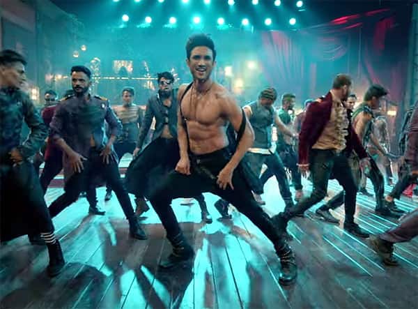 Sushant Singh Rajput's INSANE abs are a major distraction in Raabta ...