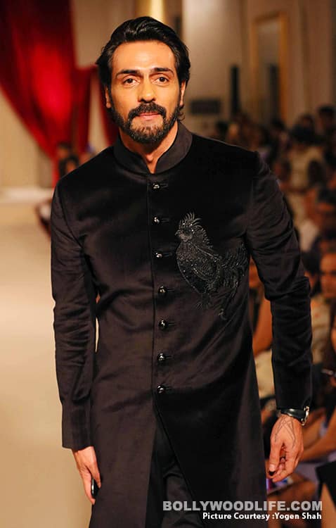 Arjun Rampal turns a muse again, returns to the ramp for Rohit Bal ...