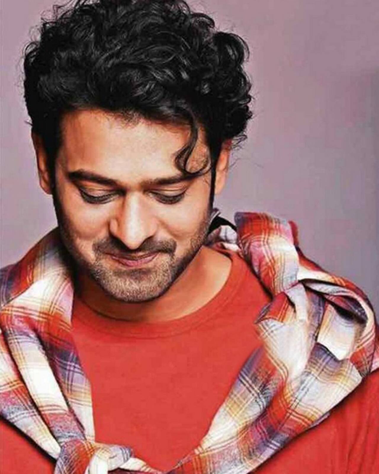 Prabhas' new look for Saaho is out and it's nothing like his Baahubali ...