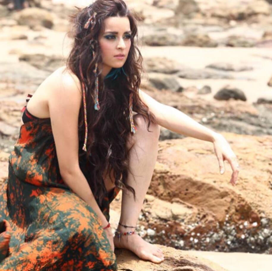 Post Niti Taylor's exit, Ekta Kaul to be the new heroine in Ghulaam ...