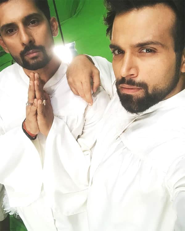 After Ranveer Singh, Rithvik Dhanjani and Ravi Dubey recreate this ...