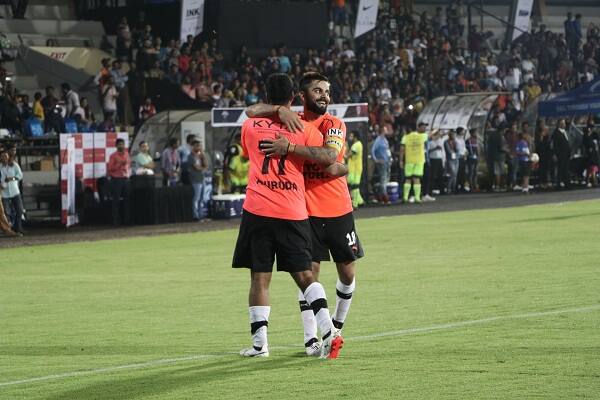 Arjun Kapoor, Sidharth Malhotra, Abhishek Bachchan lock horns with MS ...