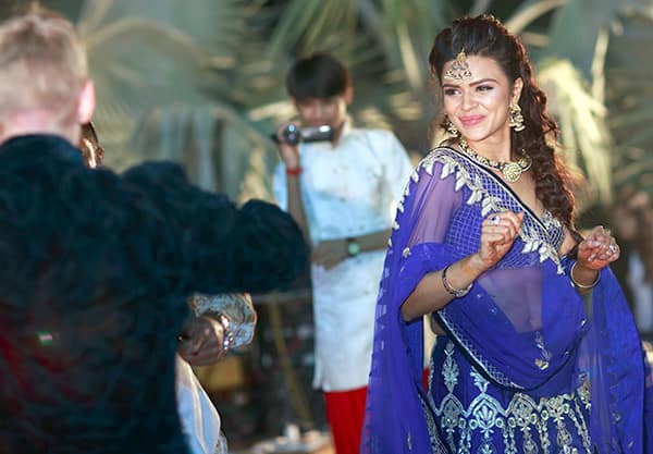 Check out all the inside videos and pictures from Aashka Goradia and ...