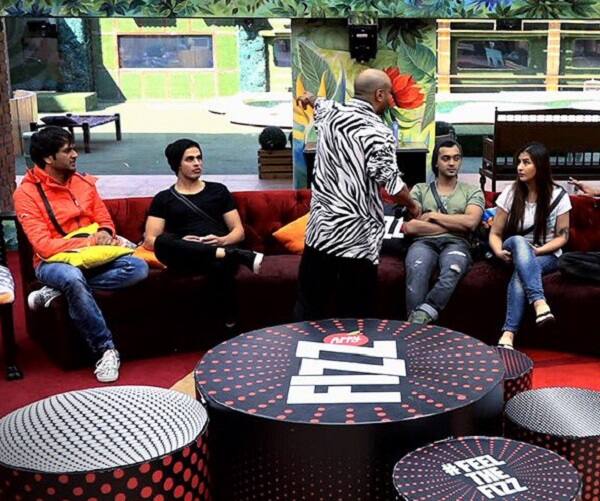 Bigg Boss 11 29th December 2017 Live Updates Vikas Gupta Makes Luv