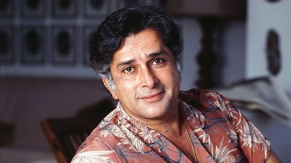 Fans remember late veteran actor Shashi Kapoor on his 80th birth anniversary - Bollywood News ...