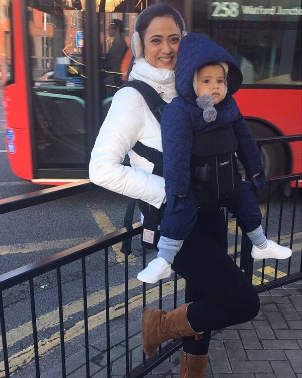 Shweta Tiwari is all smiles posing with son Reyansh but the baby boy ...