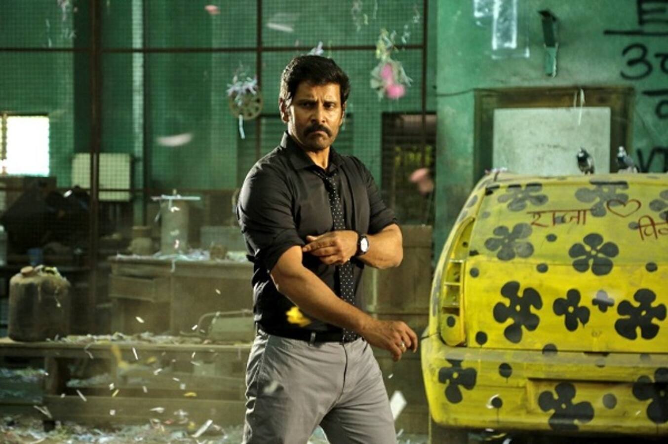 Saamy Square new poster: Fans are treated to a massy new still of Chiyaan Vikram on his birthday ...