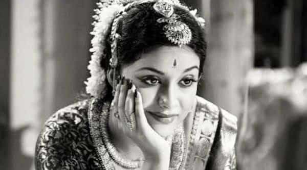 Mahanati movie review: Keerthy Suresh as Savithri has impressed critics ...