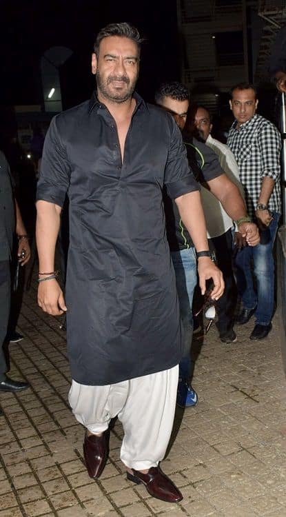 Race 3 special screening: Sonakshi Sinha, Varun Dhawan, Mouni Roy ...