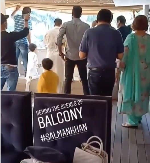 This is what happened when Salman Khan stepped out to wave at his fans ...