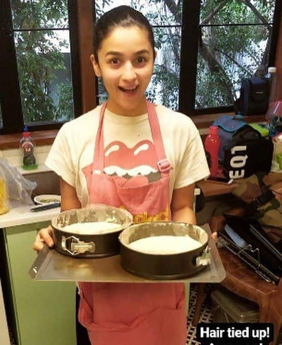 Alia Bhatt turns baker for beau Ranbir Kapoor's birthday and it is as ...