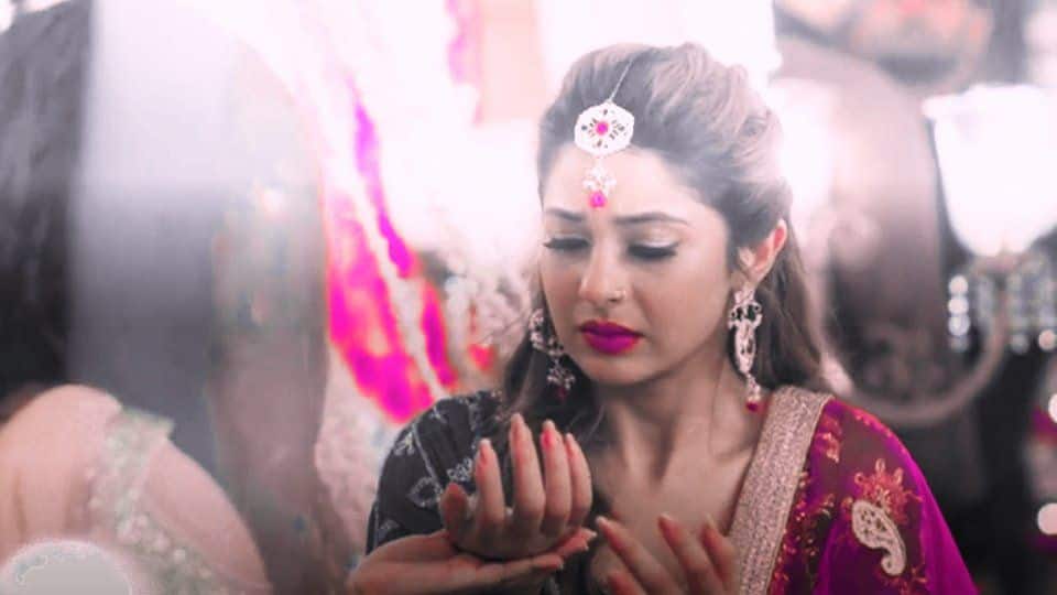 Bepannaah 17 september 2018 written update of full episode: Zoya sees ...
