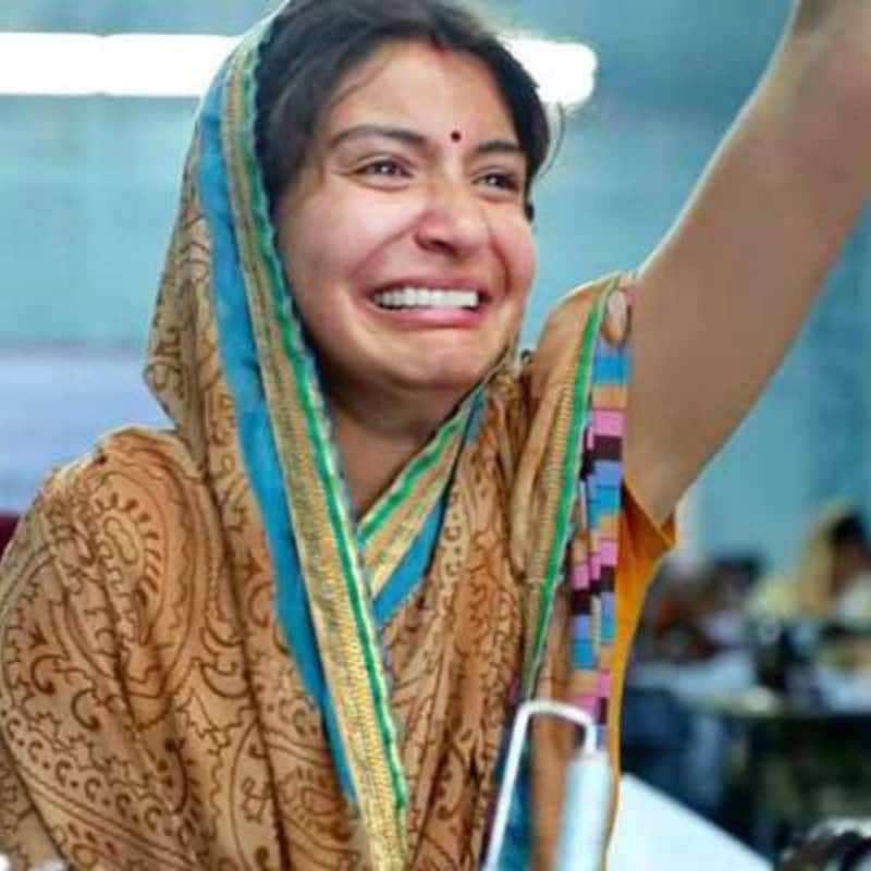 Anushka Sharma recreating her crying face meme from Sui Dhaaga is the ...