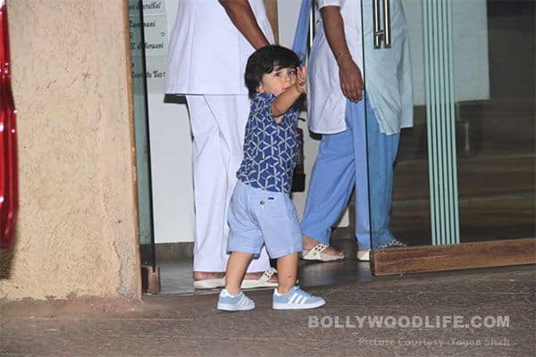[HQ Pics] Taimur is ecstatic to meet his paparazzi friends and the ...