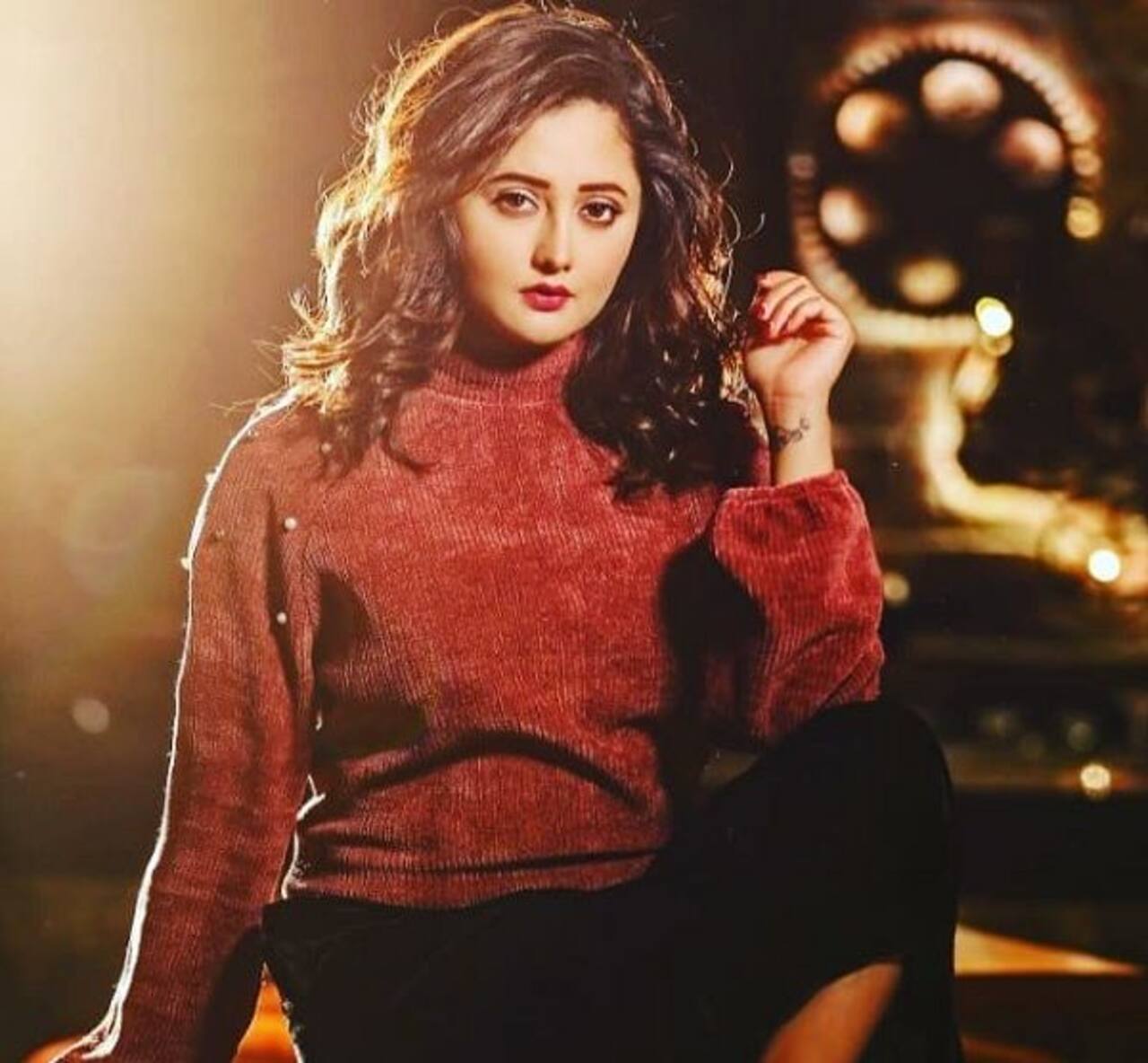 Rashami Desai relives her childhood with her niece - Bollywood News ...