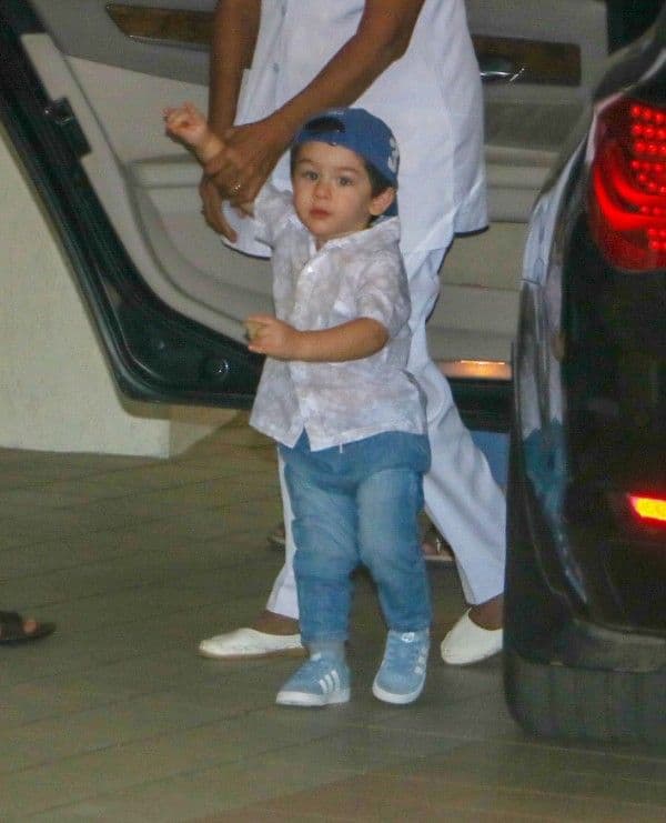 These photos of Taimur prove that he is one of the coolest dudes in ...