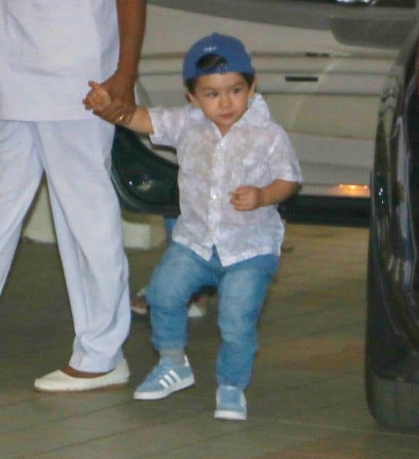 These photos of Taimur prove that he is one of the coolest dudes in ...