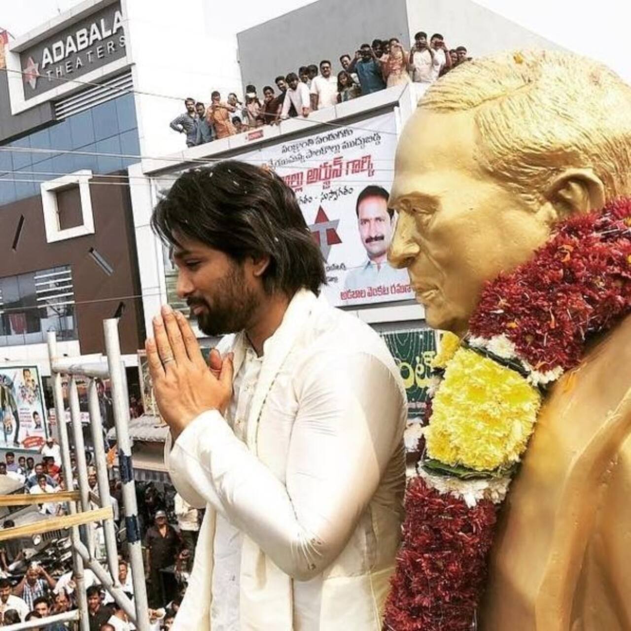 [PHOTOS] Thousands of fans turn up to get a glimpse of Allu Arjun as he ...