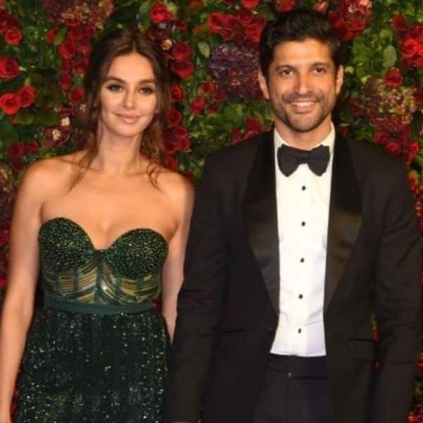 Farhan Akhtar puts out an adorable message for Shibani Dandekar and we ...