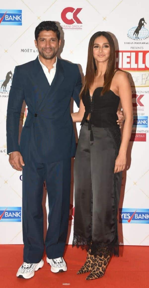 Farhan Akhtar and Shibani Dandekar's chemistry at Hello! Hall of Fame ...