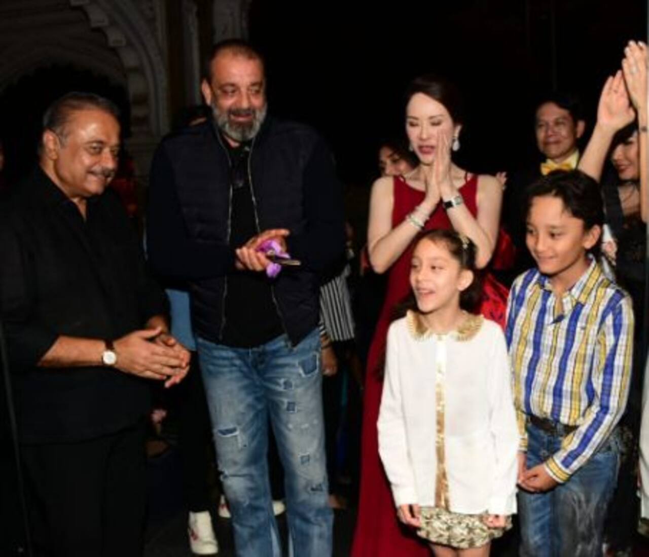 Sanjay Dutt's kids Iqra and Shahraan accompany their dad to a ...