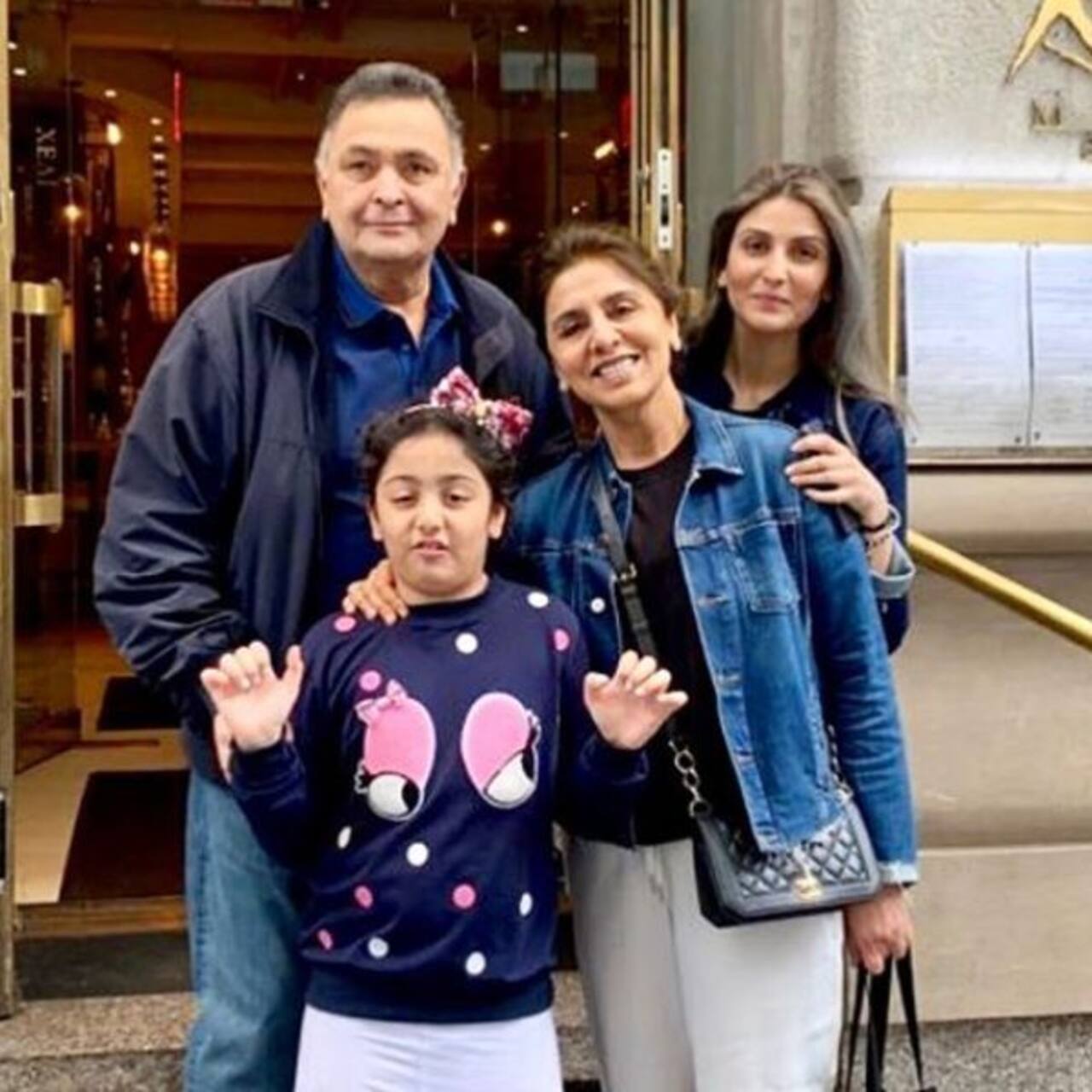 Rishi Kapoor is all smiles while enjoying a ‘famjam’ moment in NYC ...