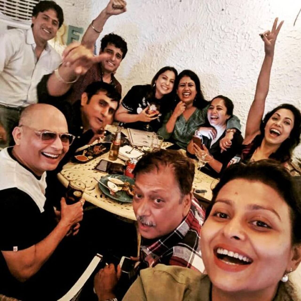 [PICS] The cast of Kyunki Saas Bhi Kabhi Bahu Thi held a reunion and it ...