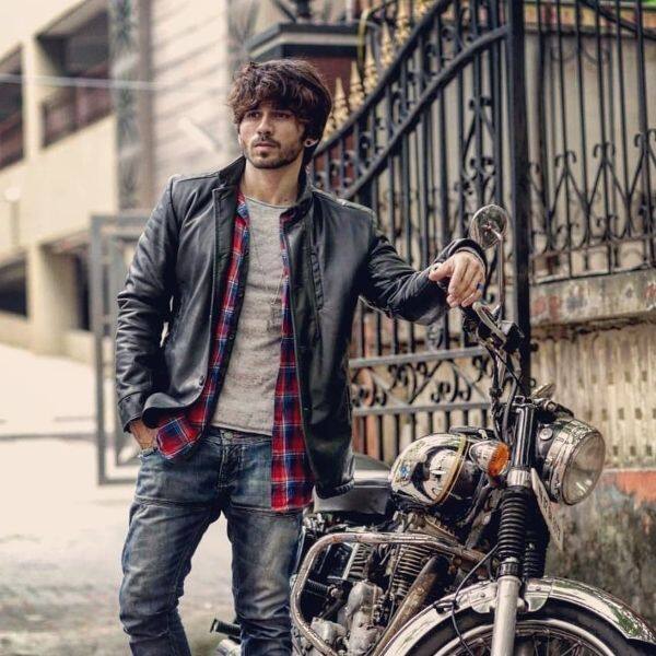 Karan Khandelwal's jacket choices are giving us serious fashion goals ...