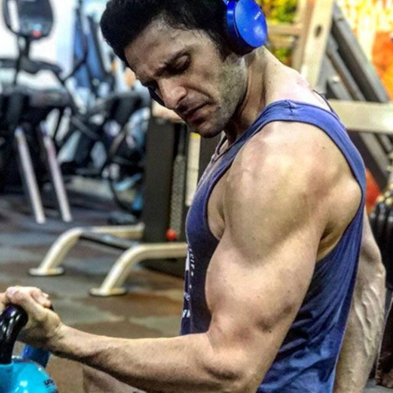 Karan Suchak's Meri Hanikarak Biwi look is inspired by Salman Khan's ...