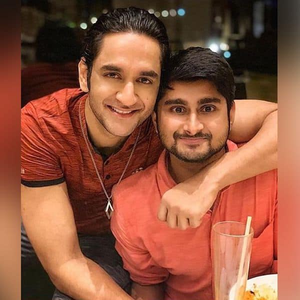 latest news of Bigg Boss 12 fame Deepak Thakur- विकास गुप्ता ने दीपक ...